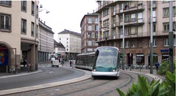 « Le Nouveau Tramway » – Systèmes de transport dans le Monde