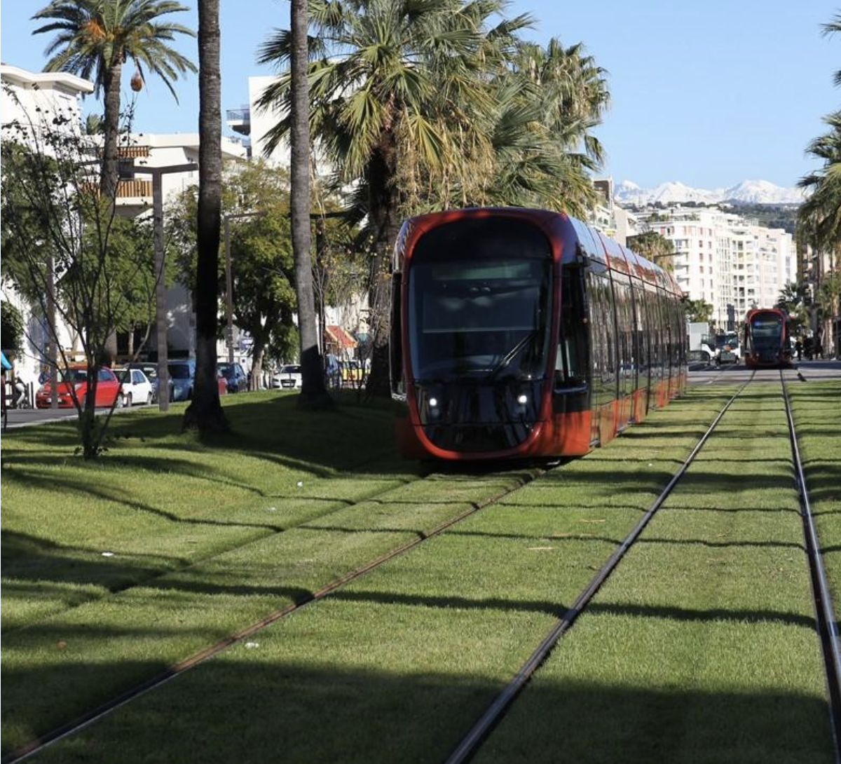 » Le tramway de Nice, un grand U » – Systèmes de transport dans le Monde